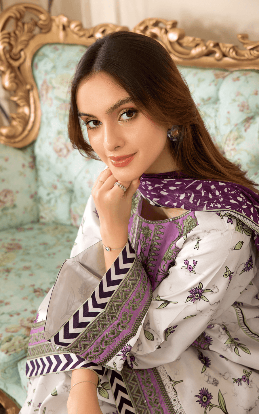 Eid Dresses 2025 | Pakistani Eid Clothes for Women, Girls & Families – Rangreza