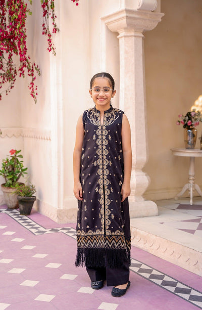Popular Maryum n Maria Pakistani Brand for women at Rangreza